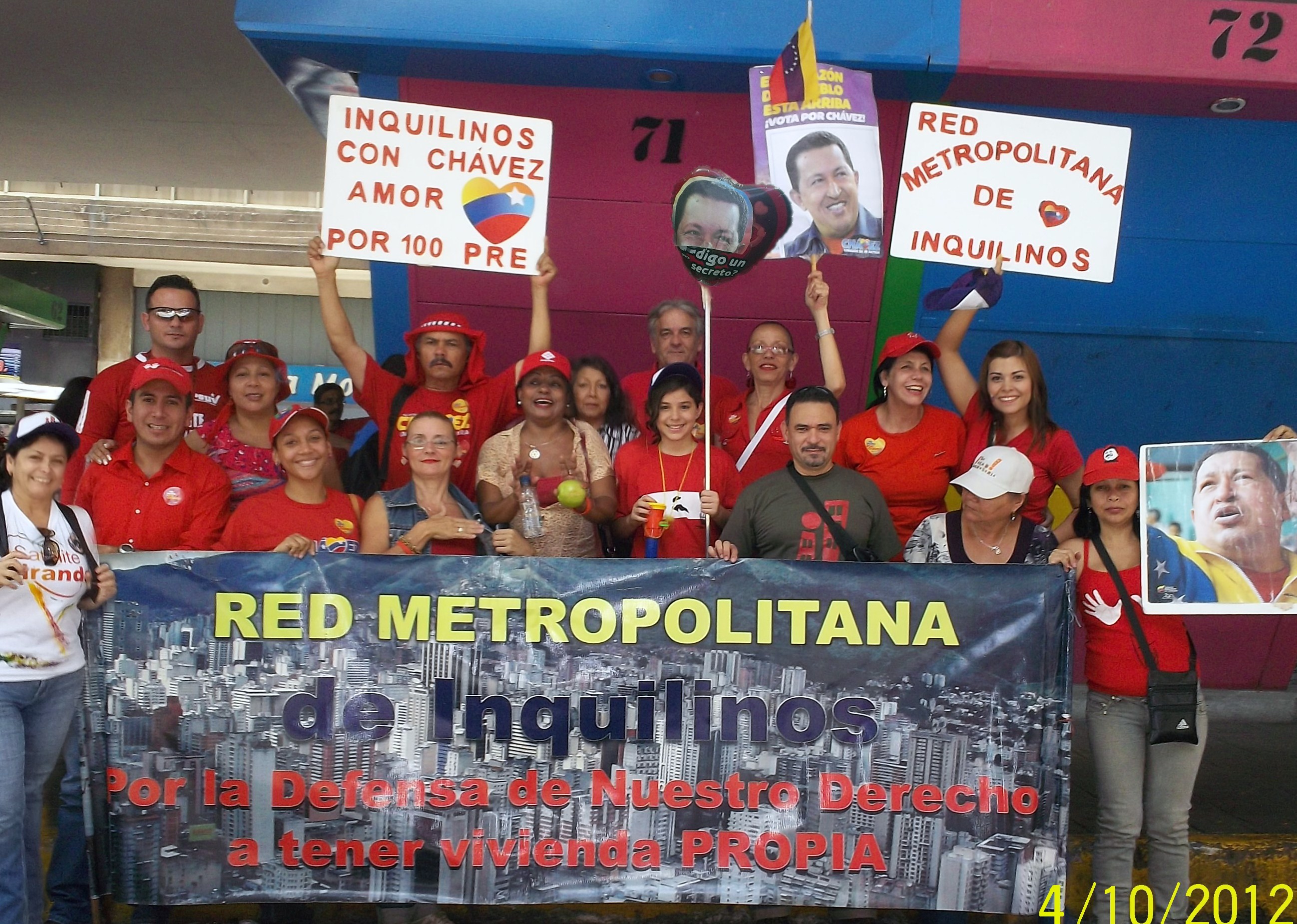 Venezuela. Inquilinos e inquilinas de Venezuela a votar por Chávez ... Venezuela. Inquilinos e inquilinas de Venezuela a votar por Chávez ...