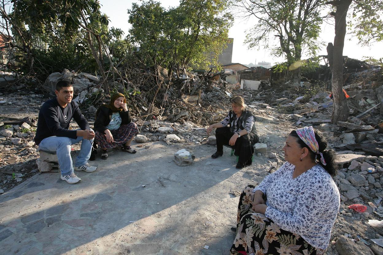 Sulukule, the day after (Najla Osseiran, 2009) / Image galleries / News ...